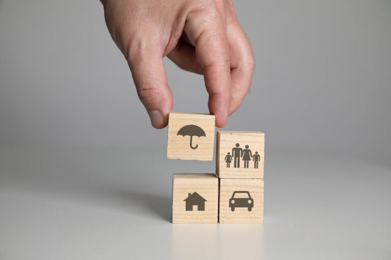The Benefits of Bundling Your Insurance Policies - Smarter Guides